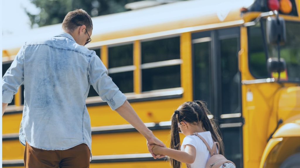 School Bus GPS Tracking System: Why Should School Invest in it?